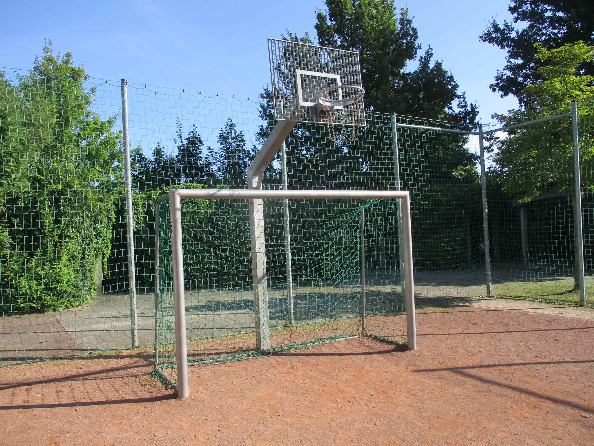 Playground Alfred-Neubert-Straße: Chemnitz.de